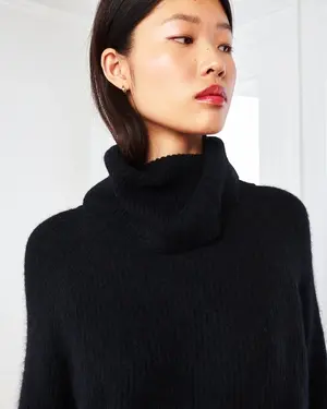 Quince Alpaca Turtleneck Sweater - Black