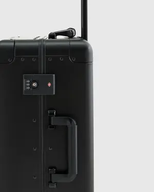 Quince Aluminum Carry-on Suitcase - Black