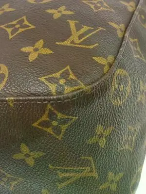 LOUIS VUITTON 2002 Monogram Looping Handbag