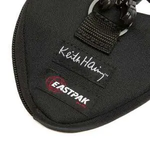 EASTPAK X Keith Haring Groupie Heart Bag