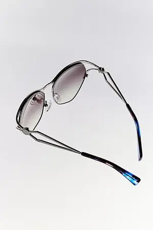 Free People Priestly Premium Polarized Sunglasses - Silver/black