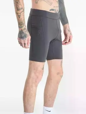 On 8" Performance Short