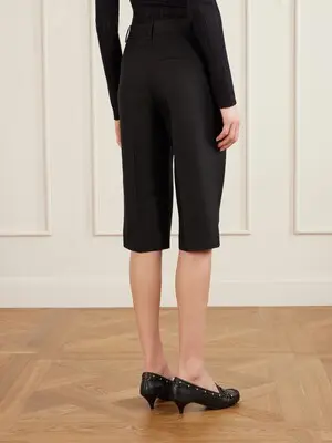 Khaite Raelle Wool And Silk-blend Straight-leg Shorts