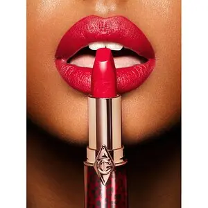 Charlotte Tilbury Hot Lips 2 Lipstick - Patsy Red