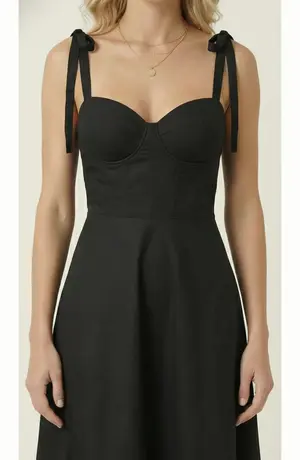MODENAIRE Sweetheart Neck Tie Straps Maxi Dress