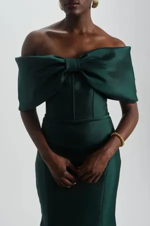 Amsale Off-the-shoulder Bow Gown - Hunter
