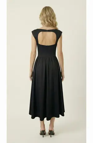 MODENAIRE Open Back Cap Sleeve Midi Dress