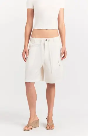 SKIMS Swiss Cotton Cargo Shorts - Egret
