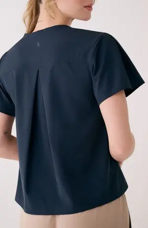 LOLE Olivie V-neck Top