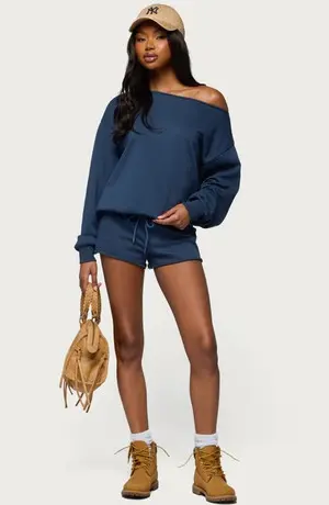 EDIKTED One-shoulder Sweatshirt