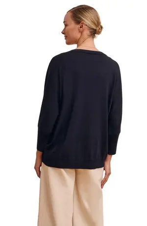 CELTIC & CO. Slouchy V-neck Pure Wool Jumper - Navy