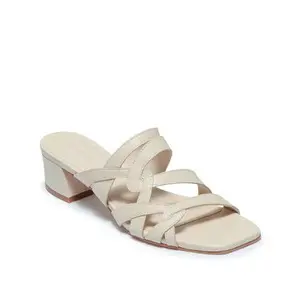 Bernardo Johanne Low Heel Sandal - Eggshell