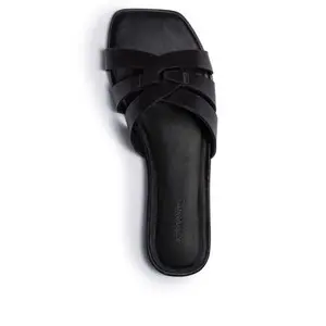 Bernardo Oxford Flat Sandal - Black