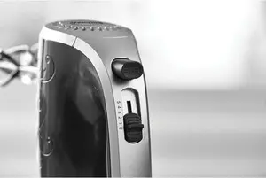 BRENTWOOD Hand Mixer