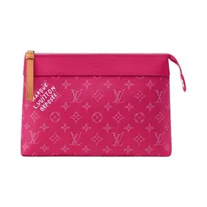 LOUIS VUITTON Pochette Voyage Souple - Red