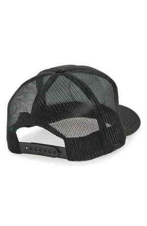 FRIDAY FEELIN’ Trucker Hat