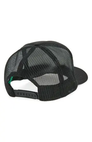 FRIDAY FEELIN’ Trucker Hat