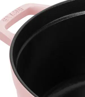 STAUB Round Cocotte - Pink