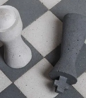 PURLING X Daniel Caesar Spergy Chess Set