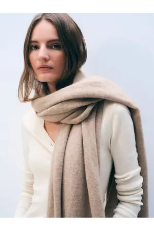 WHITE & WARREN Cashmere Travel Wrap - Red