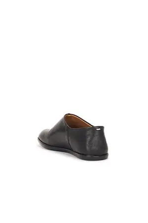 MAISON MARGIELA Tabi Babouche Flat