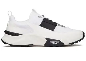 Valentino Garavani True Act Sneakers - White/black