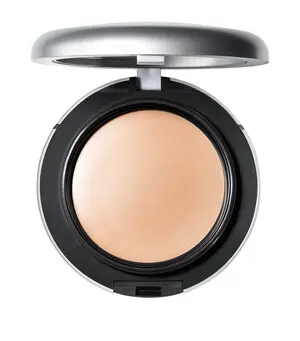 MAC COSMETICS Studio Tech Foundation - Neutral
