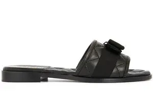 FERRAGAMO Vara Bow Quilted Slides - Black