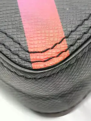 LOUIS VUITTON 2017 Danube Taiga Messenger Bag - Black