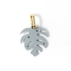 BY LILLA Leaf Charm - Blue