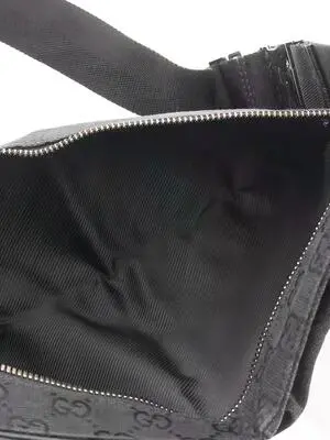 Gucci Gg Canvas Body Bag - Black