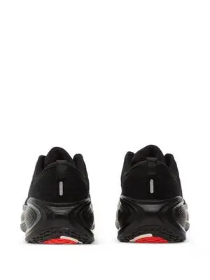 Nike Vomero Plus Sneakers