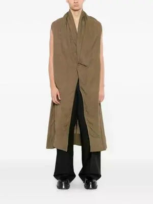 JULIUS Sleeveless Monk Coat