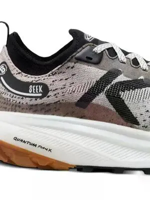 Keen Seek Trail Low-top Sneakers - Neutrals