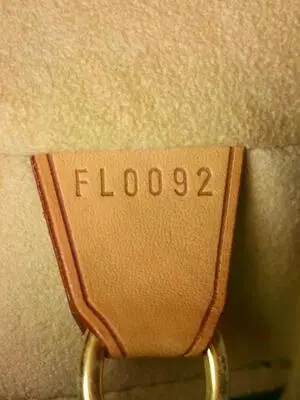 LOUIS VUITTON 2002 Cite Gm Shoulder Bag