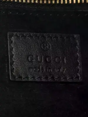 Gucci 2016-2026 Medium Gg Emblem Leather Shoulder Bag - Black