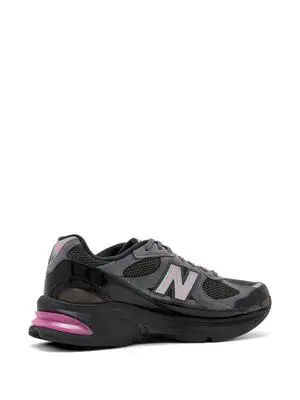 NEW BALANCE 2010 Logo Sneakers - Black