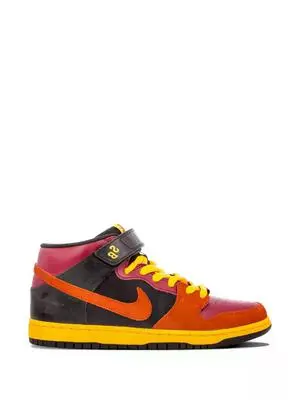 Nike Dunk Mid Pro Sb Sneakers - Black