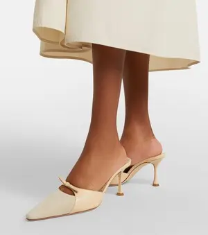 Manolo Blahnik Tapidpla Leather And Suede Mules - Beige