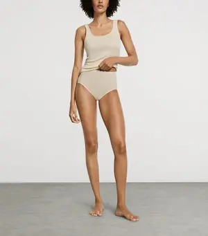Hanro Cotton Seamless Maxi Briefs - Beige