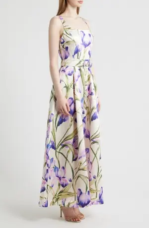 Julia Jordan Floral Print A-line Gown