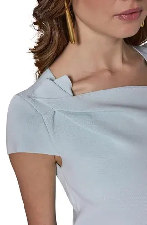 Donna Karan New York Sculpt Belted Top