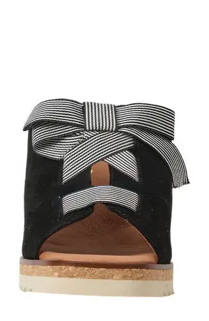 Andre Assous Mason Wedge Sandal - Black