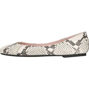 Pretty Ballerinas Round Toe Snakeskin Ballet Flats