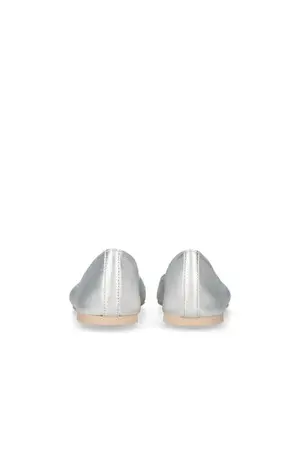 Pretty Ballerinas Round Toe Metallic Ballerina Flat