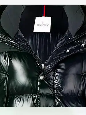 Moncler Hooded Puffer Jacket - Black