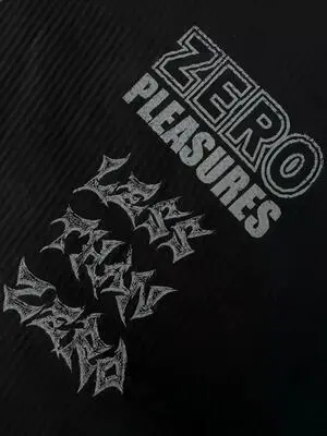 PLEASURES Star Graphic Long Sleeve T-shirt