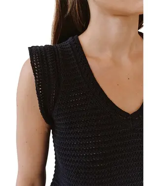 Bella Dahl V-neck Crocheted Top