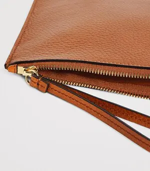 Chloé Leather Spin Zipped Pouch