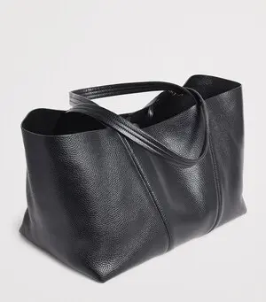 Chloé Calfskin Spin East-west Tote Bag